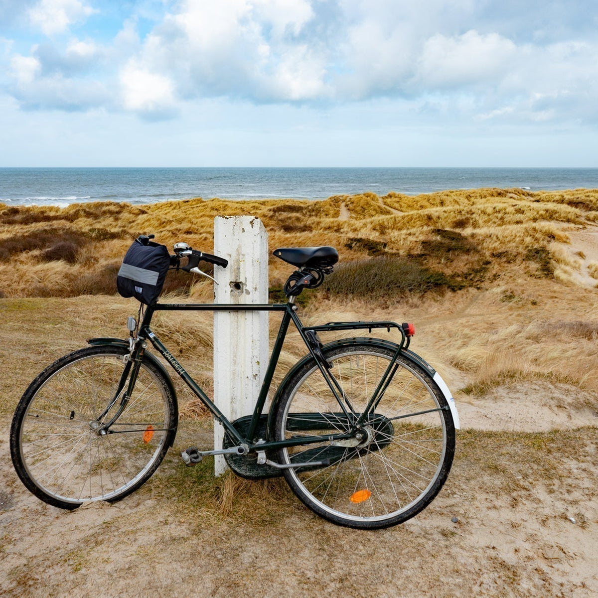 Cycling Safety Tips for Urban Commuters – Ride Smart & Stay Visible ...